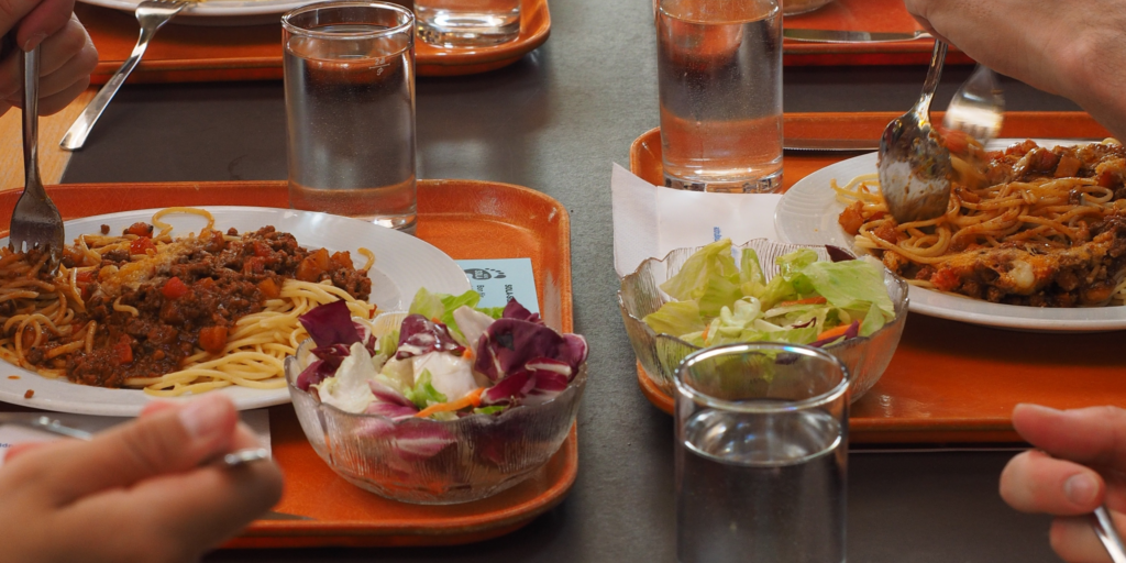 Repas cantine école maternelle et école primaire Martin Nadaud du 16 ...